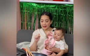 Atiqah Hasiholan dan Kellan Lutz Memikat di Red Carpet 'Java Heat'