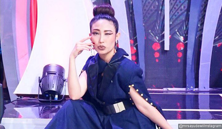 Ayu Dewi Jadi Mimi Hitam, Netter Justru Sebut Mirip Cleopatra