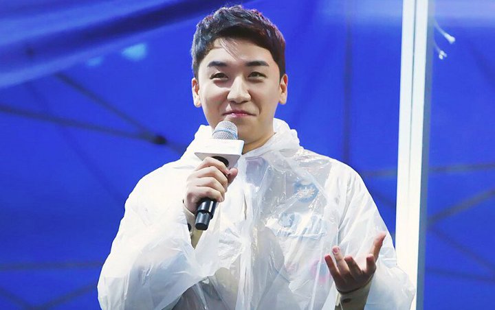 Ganteng Pakai Jas, Awas Meleleh Lihat Seungri Pose Ala CEO