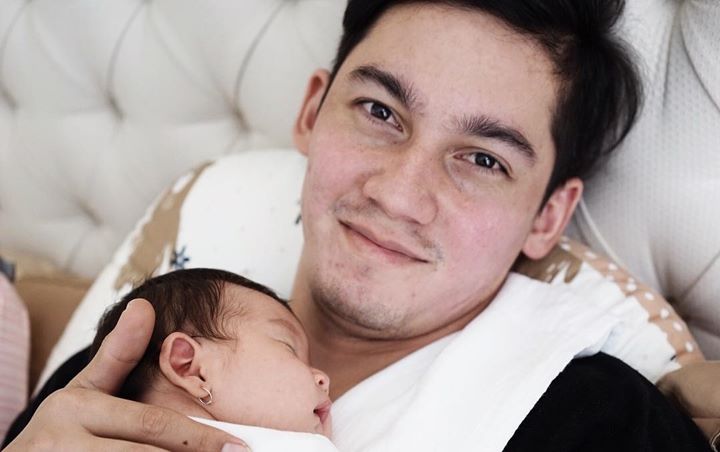 Samuel Zylgwyn Foto Selfie Bareng Buah Hati, Netter: Gemas Dua-Duanya