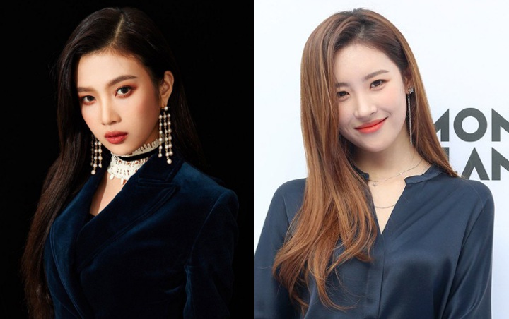 Joy Red Velvet dan Sunmi Pakai Dress Merah Kembaran, Siapa Lebih Cantik?