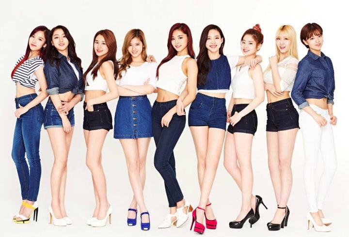 6. Twice Hadir Setelah Beberapa Kali Penundaan Debut