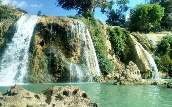 Air Terjun Toroan Langsung Mengarah ke Pantai