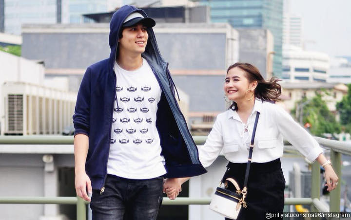 Ngebet Pengin Nonton Film, Prilly Latuconsina Pasang Bibir Manyun untuk ...
