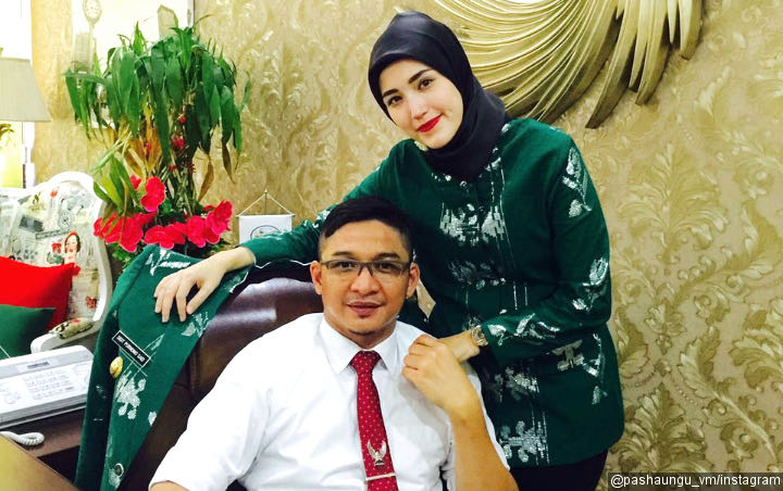 Intip 8 Potret Pasha Ungu dan Istri Tulus Mengabdi Untuk Rakyat Palu ...