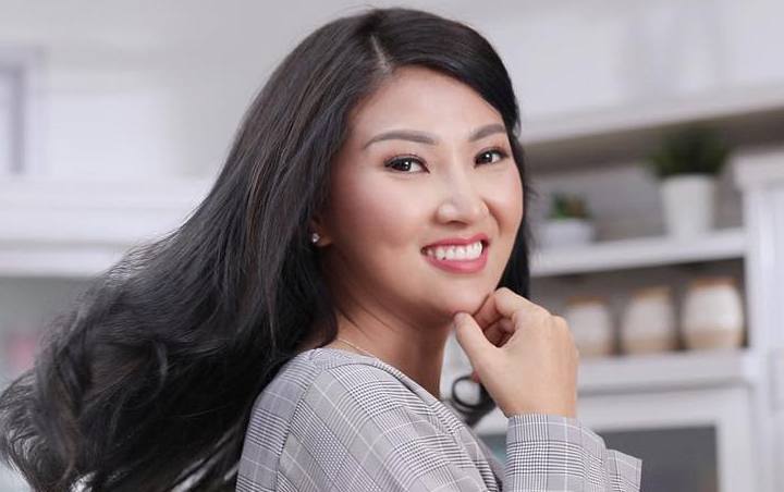 Meski Sudah Sukses, Kegigihan Sarwendah Lanjutkan Pendidikan Bikin Kagum