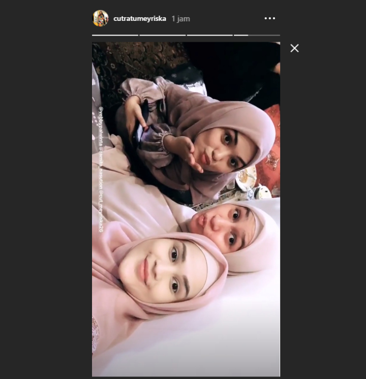 Cut Meyriska Pamer Berhijab Usai Diminta Bimbing Roger Danuarta, Fans: Moga Kayak Shireen-Wisnu
