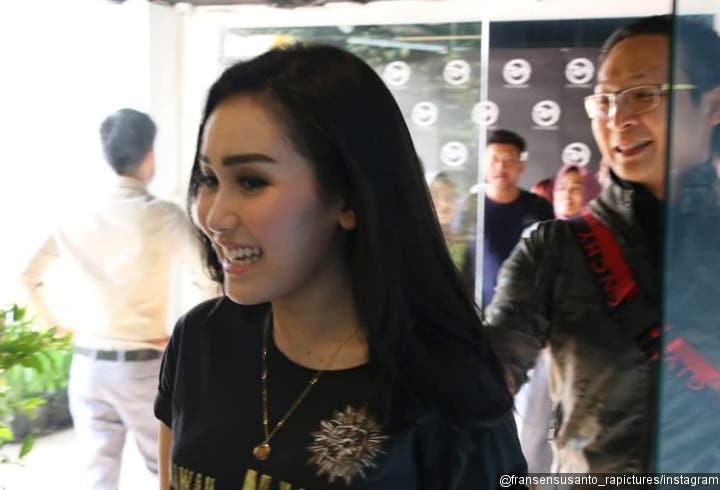 Fransen Susanto Selalu Berada di Dekat Ayu Ting Ting