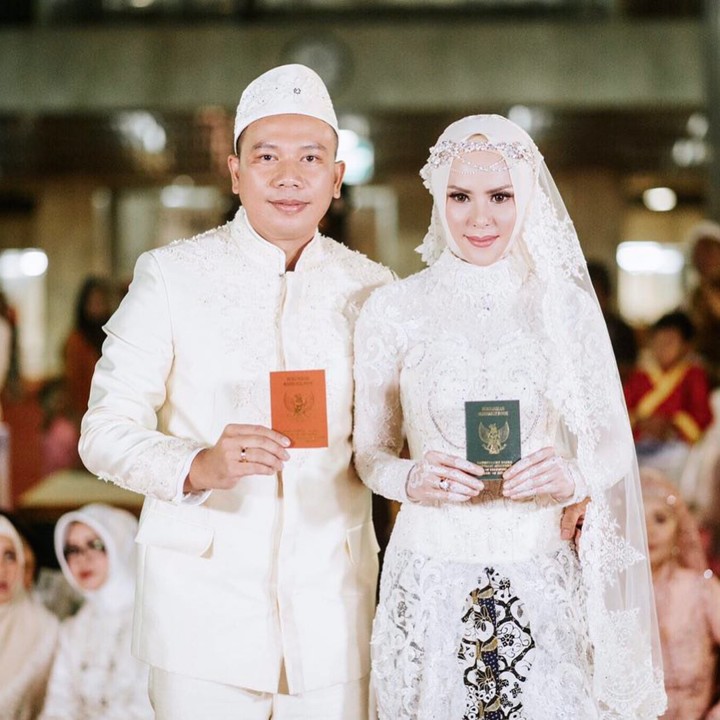 Vicky Prasetyo dan Angel Lelga