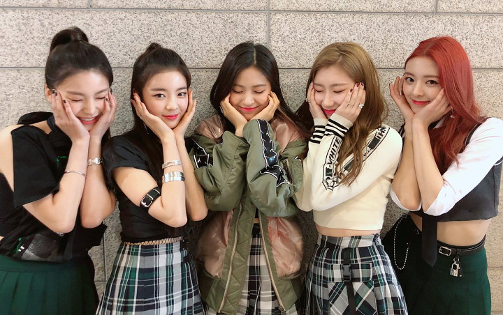 ITZY Ungkap Persiapan Debut di Episode Perdana Reality Show