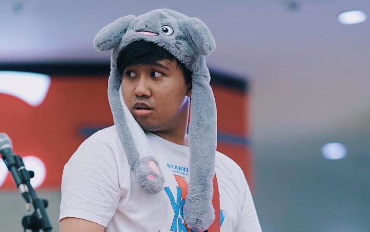 Joshua Suherman Ngaku Patah Hati Usai Seungri Umumkan Pensiun, Khawatir ...