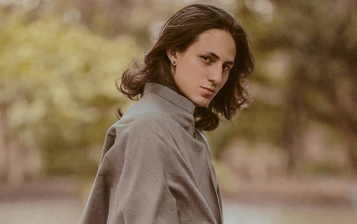 Dylan Carr 'Dibully' Pose Bareng Pasangan Artis, Teuku Ryan Disentil ...