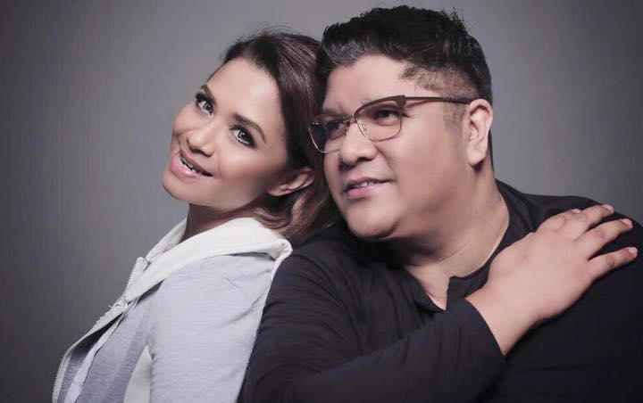 Heboh Hoax Rumah Kampanye Jeffry Suami Ruth Sahanaya Dibakar Orang ...