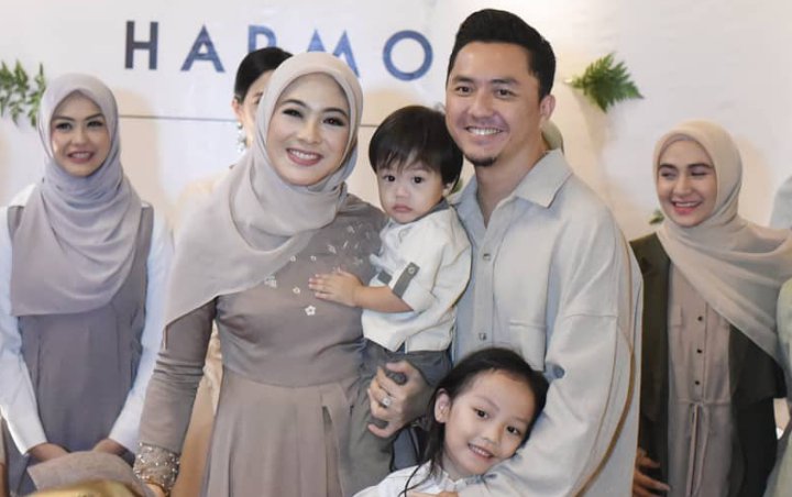 Dian Ayu Istri Ananda Omesh Desain Baju Sendiri Demi Tampil Tomboi ...