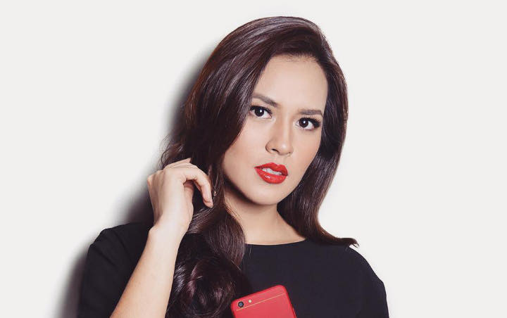 Jarang Pamer di Instagram, Penampilan Raisa Saat Gendong Anak Pertama ...
