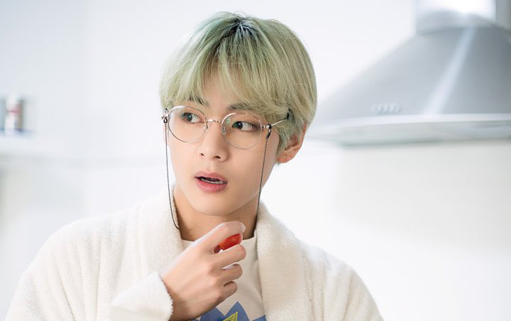 Dirilis Tahun Lalu, V BTS 'Singularity' Jadi MV K-Pop Dengan Viewers Terbanyak Di 24 Jam Terakhir