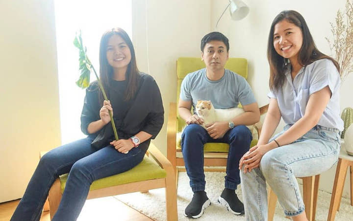 Raditya Dika Bagikan Potret Bareng Adik Kembar Saat Masih Bayi, 'Wajah ...