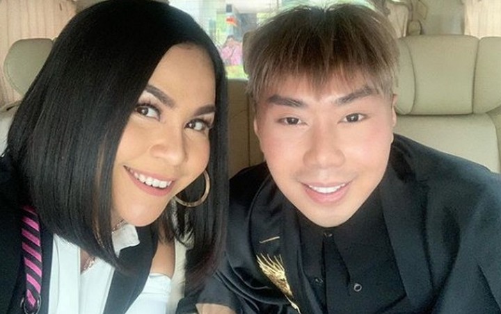 Foto Bareng Roy Kiyoshi, Melaney Ricardo Banjir Titipan Pertanyaan Ini