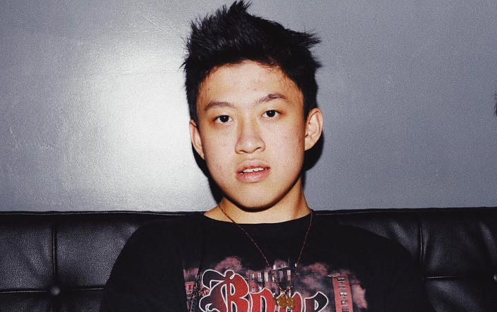 Tak Cuma Jago Rap, Rich Brian Dipuji Genius Pasca Sukses Pecahkan Kubus ...