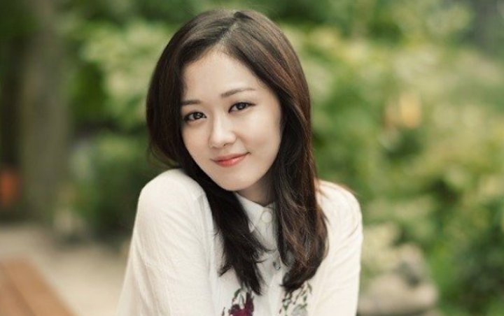 Jang Nara Tampil Berkarisma Sebagai Wanita Karir Di Drama Terbarunya 'VIP'