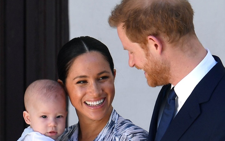 Meghan Markle Akhirnya Tunjukkan Wajah Ganteng Archie di Royal Tour ...