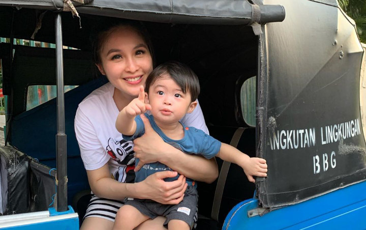 Raphael 'Tuan Muda' Bantu Sandra Dewi Borong Popok Mahal, Suara Medok ...