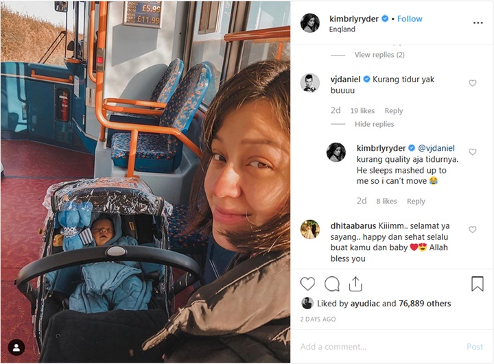 Mata Sendu Kimberly Ryder Saat Momong Putra Bule Disorot Kurang Tidur ...