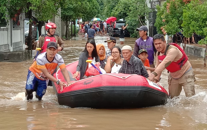 Jumlah Korban Banjir Tak Sesuai Tim Penolong, BNPB Akui Evakuasi Berjalan Lambat