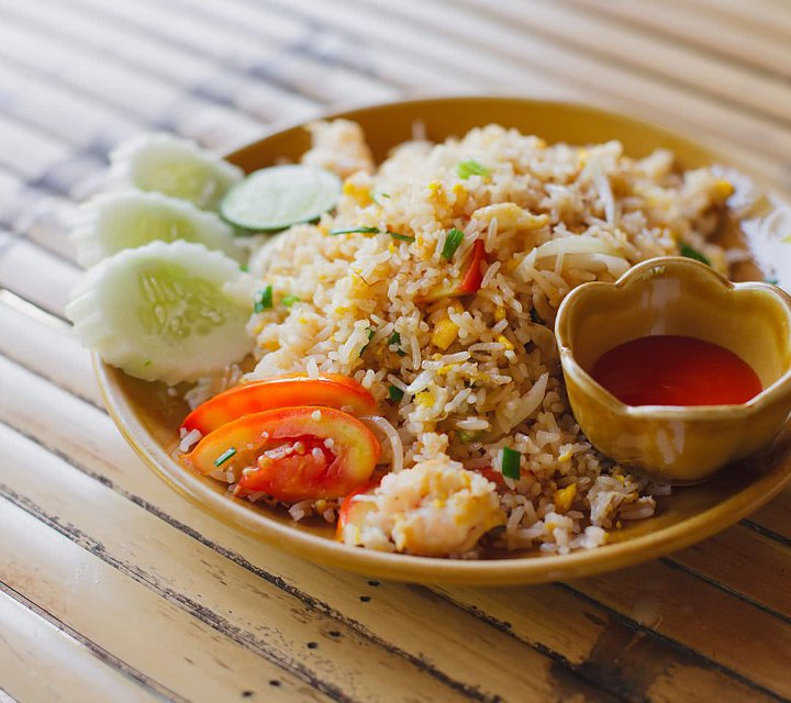 Ingin cobain Nasi Goreng Khas Thailand? Khao Pad Namanya!
