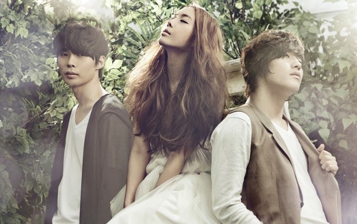 8Eight Grup Co-Ed Big Hit Entertainment Dikonfirmasi Comeback Usai 6 ...