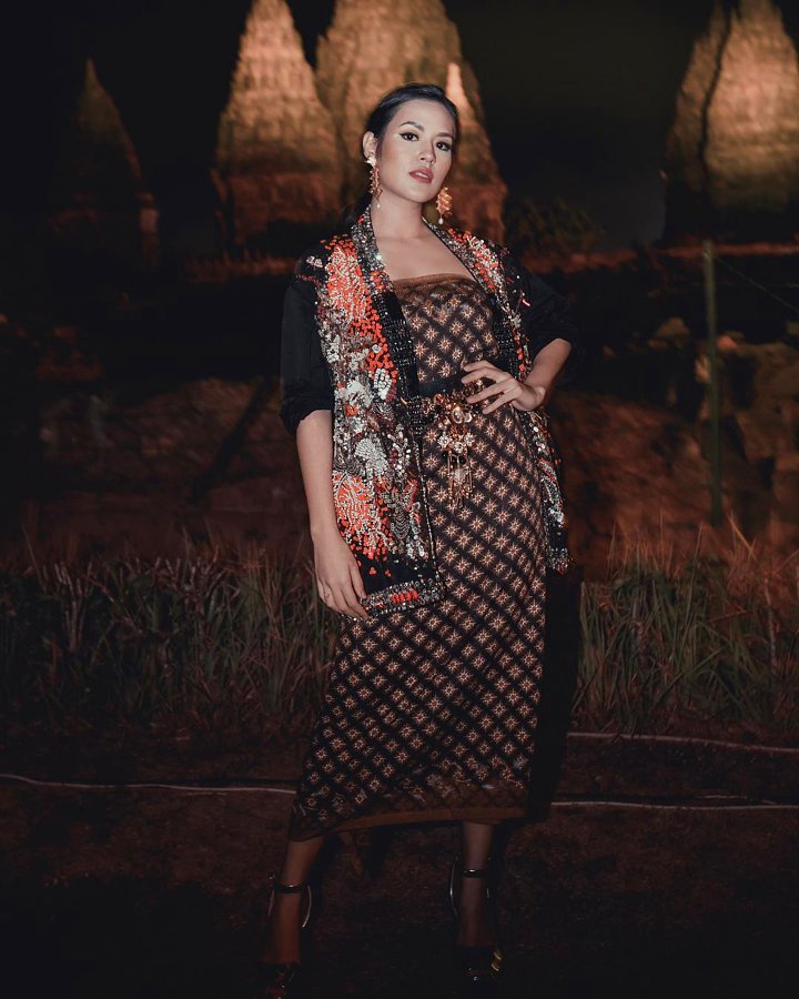 7 Potret Ini Buktikan Raisa Cantik Natural, Layak Masuk Daftar 100 ...