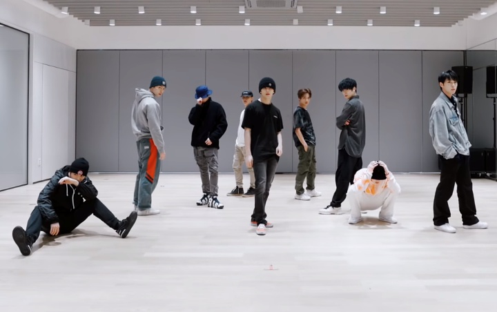 NCT 127 Tunjukkan Gerakan Seksi dan Enerjik di Video Dance Practice ...