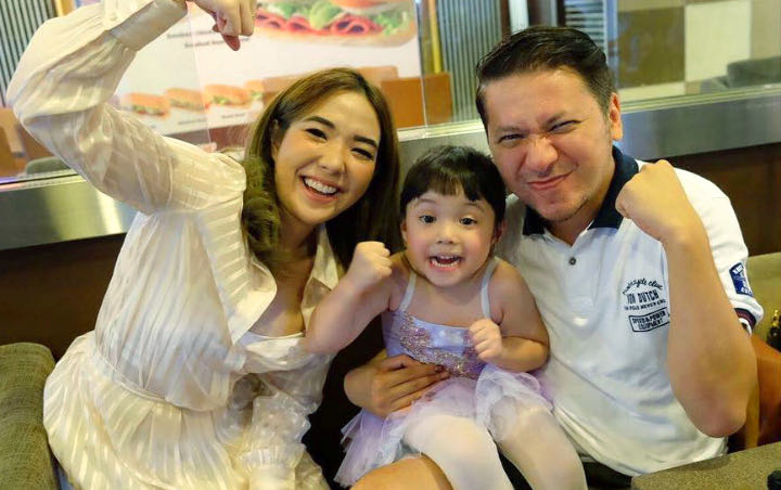 Gading Marten Pamer Foto Bahagia Bareng Gempita dan Gisella Anastasia, Netter Ikutan Girang
