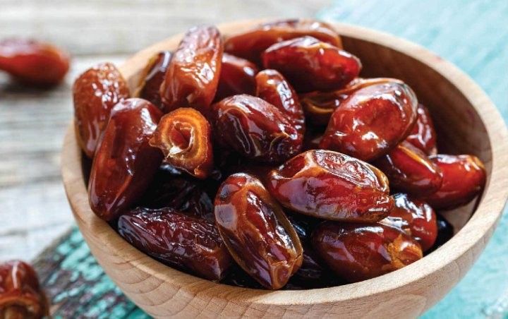 Terbukti Menyehatkan, Ini 8 Manfaat Kurma Untuk Kesehatan Yang Bisa ...