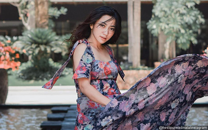 Hesti Purwadinata Ngeri Lihat Wajah 'Oplas Challenge' Miliknya, Poni ...