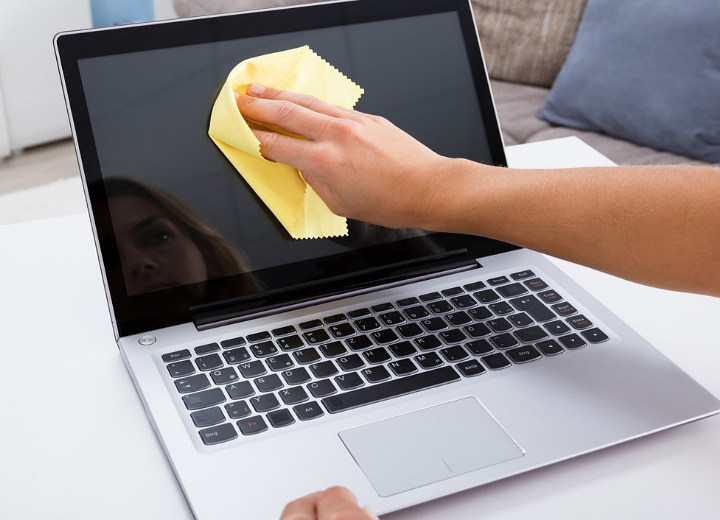 Bersihkan Laptop Secara Rutin