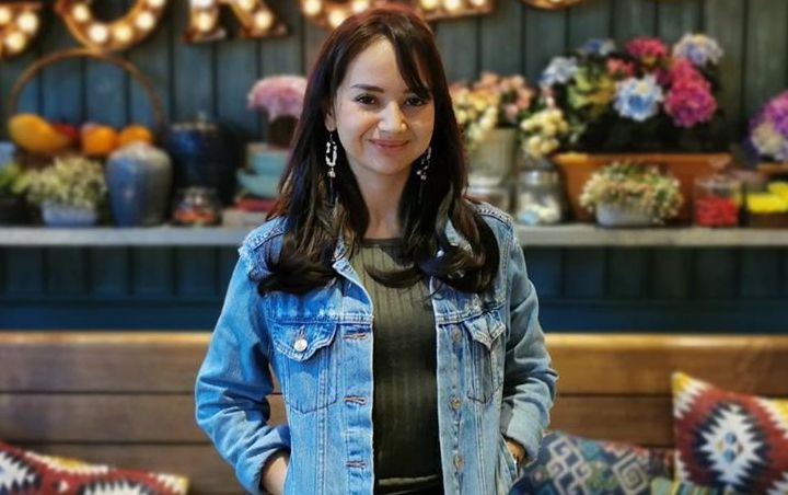 Angelica Simperler Cantik Bak Barbie di Pernikahan, Ungkap Kenal Suami ...