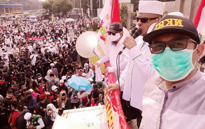 Korlap Demo RUU HIP Ungkap Kronologi Pembakaran Bendera PDIP dan Dugaan ...