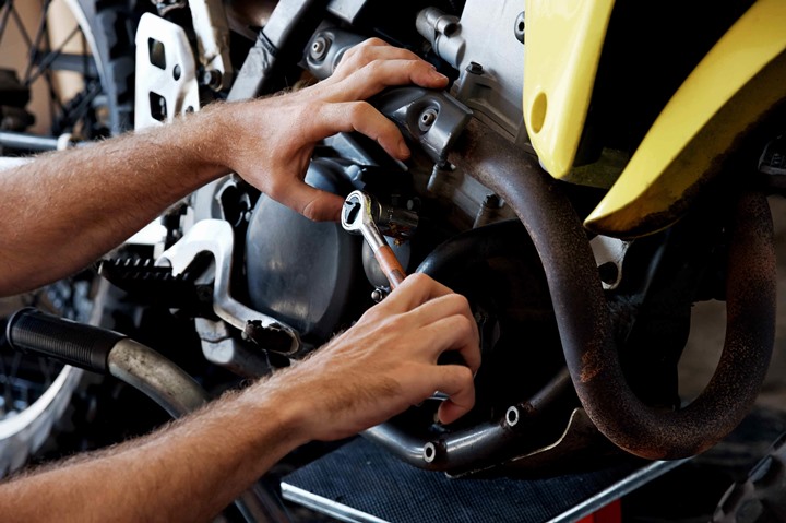 Cek Kondisi Motor Sebelum Berangkat