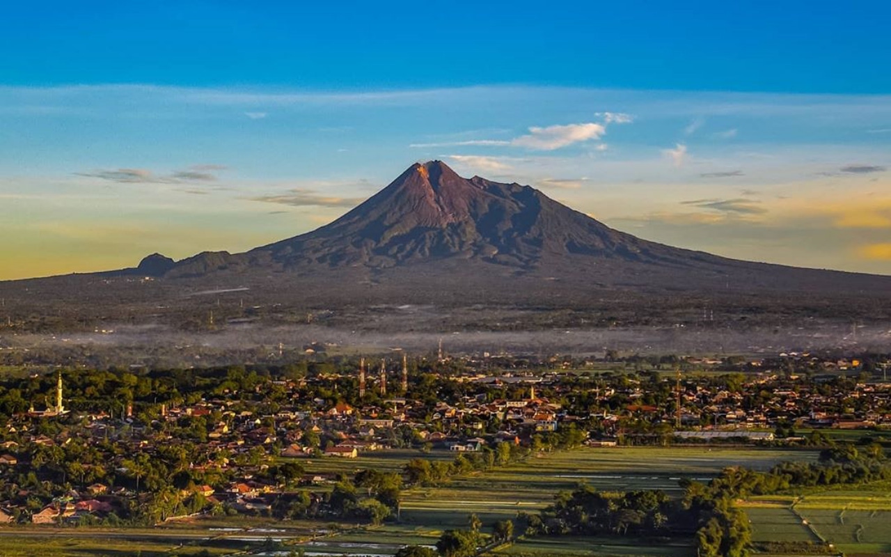 Viral Awan Mirip Semar Terlihat di Langit Merapi, BMKG Ikut Beri Tanggapan