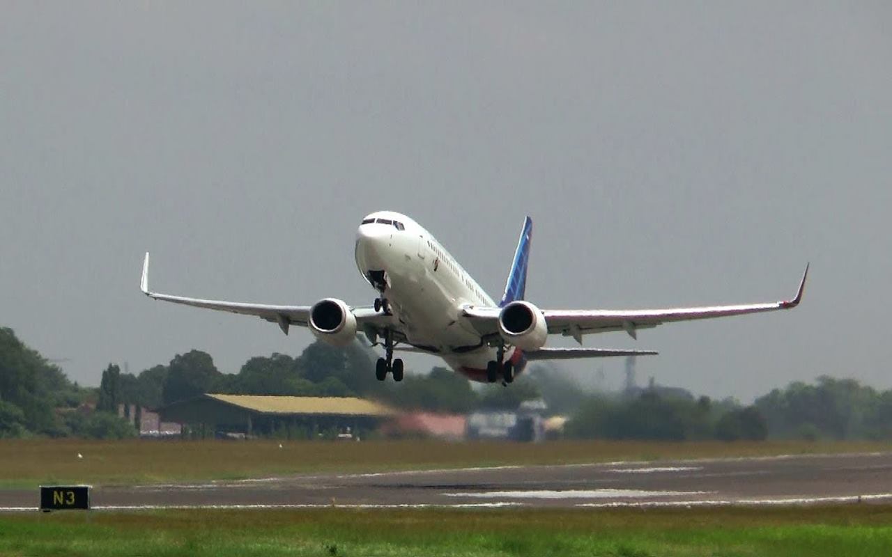 Serpihan Kabel Hingga Semburan Minyak di Laut Jadi Petunjuk Lokasi ...