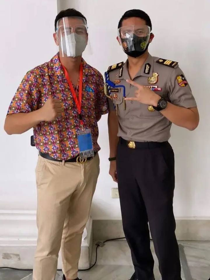 Kemeja Mahal Raffi Ahmad Saat Divaksin Covid-19 Jadi Sorotan, Punya ...