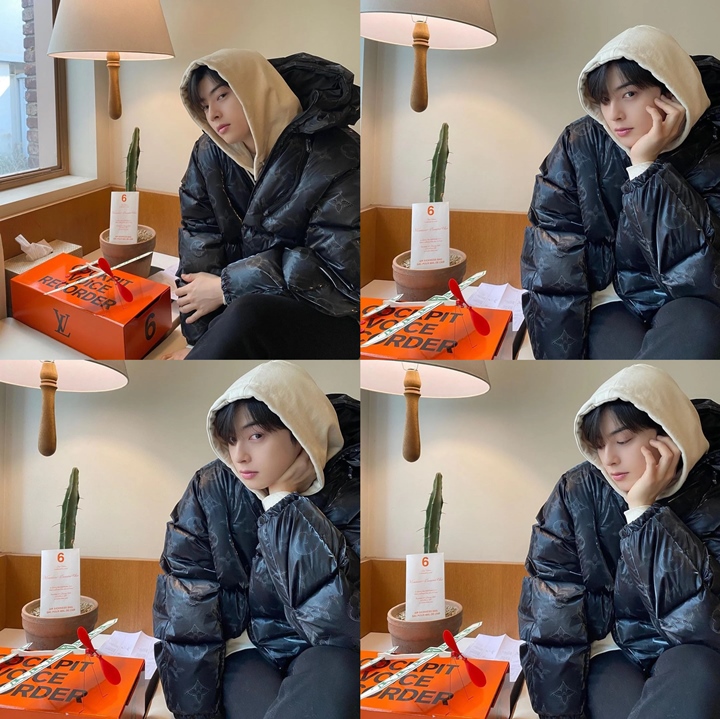 Wajah Tampan Cha Eunwoo ASTRO Selamatkan Jaket Anehnya dari Kritik Netizen