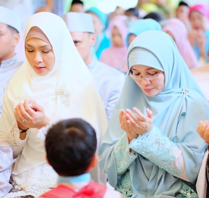 Dipoligami Aa Gym, Foto Akur Teh Ninih-Teh Rini Yang Jarang Diketahui ...