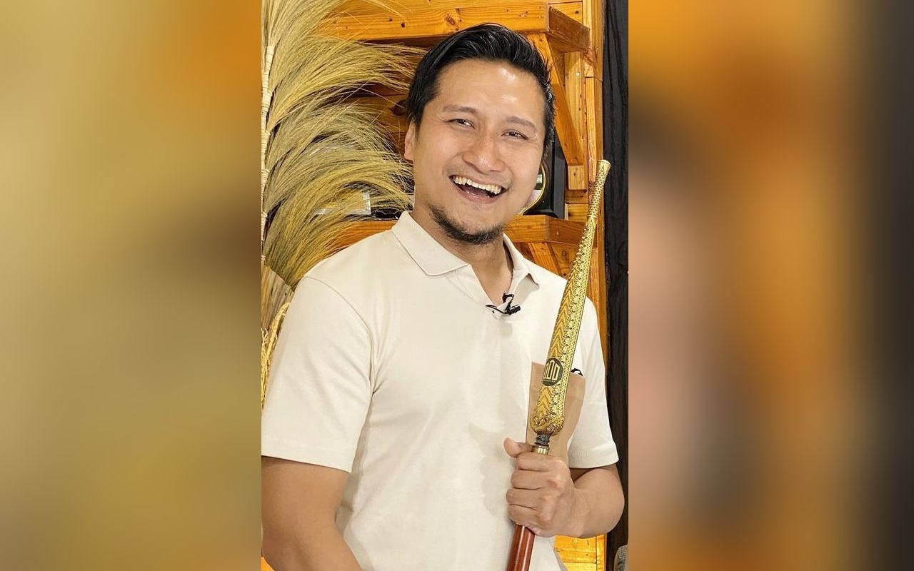 Arie Untung Dijuluki Pengecut Usai Hapus Cuitan Soal CCTV Penyerangan ...