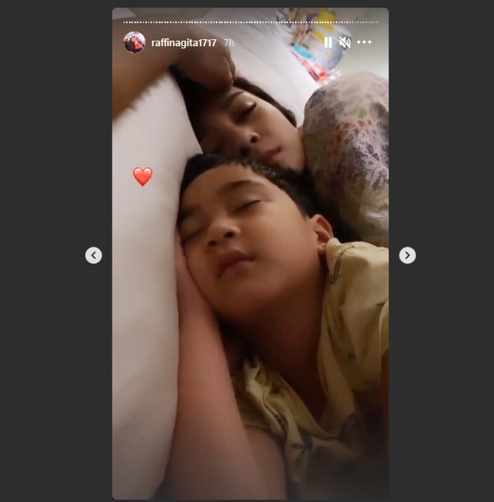 Nagita Slavina Hamil, Raffi Ahmad Diam-diam Lakukan Hal Manis Ini Saat Sang Istri Tidur