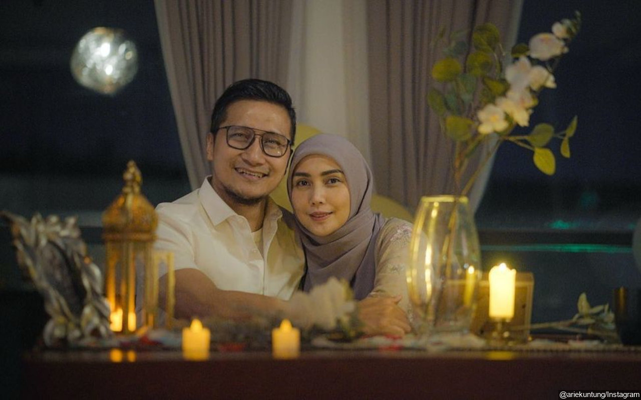 Tanggapi Babi Ngepet, Arie Untung Beri Contoh Kerja Diam Dapat 'Emas'