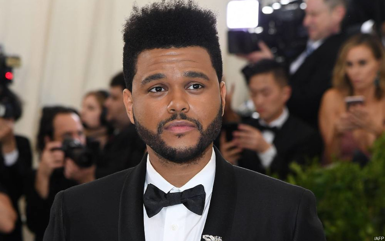 BBMA 2021: Sabet Banyak Penghargaan, Potret The Weeknd Pamer 10 Piala ...
