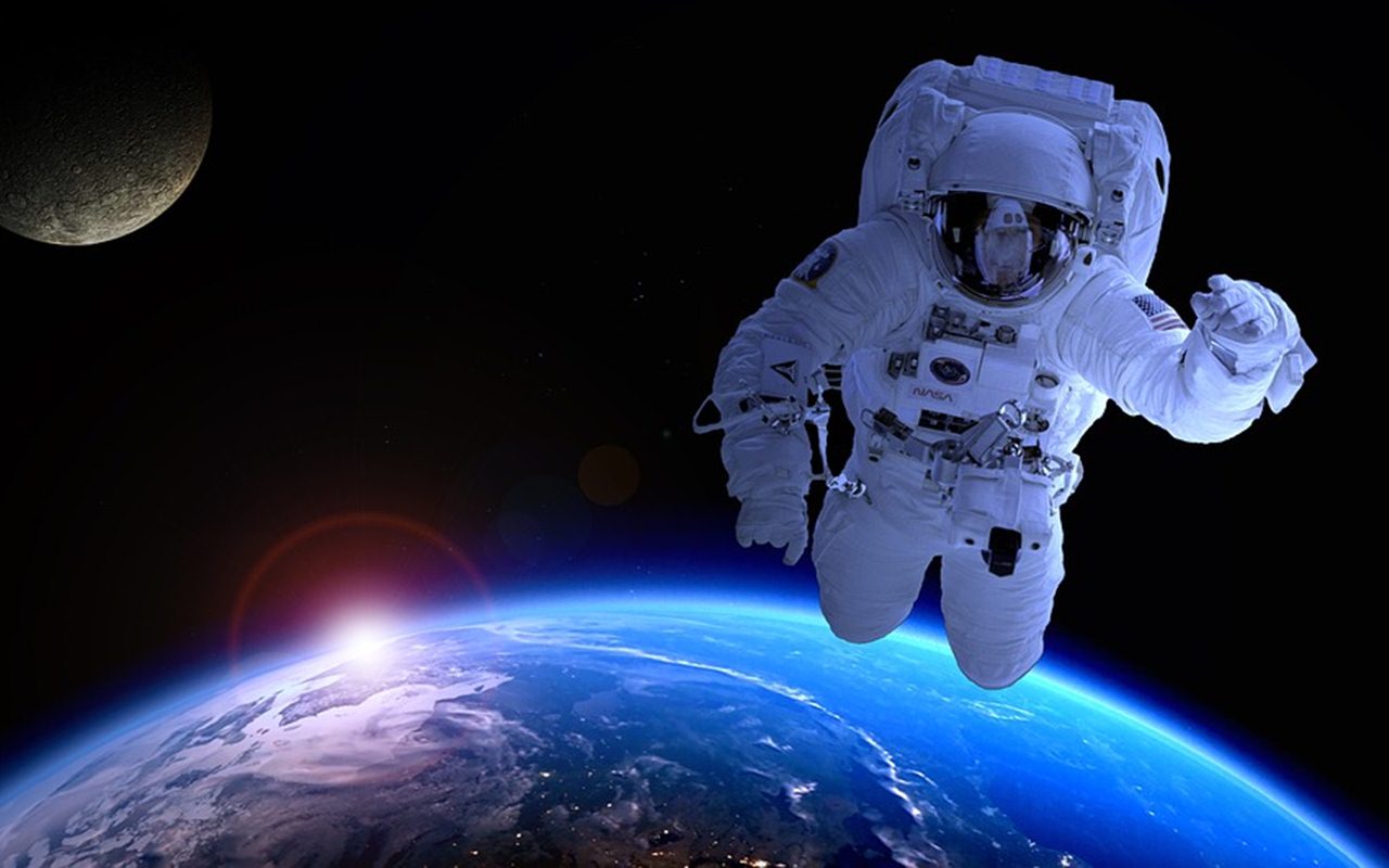 Selama Ini Dibuang Begitu Saja, NASA Cari Cara Baru Cuci Baju Kotor di ...