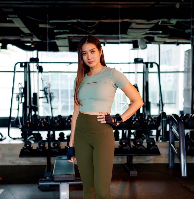 7 Potret Mempesona Razer Patricia Yang Disindir Gak Bisa Move on Dari ...